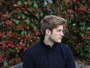 7 Reasons Your Boyfriend Is Acting Distant and Weird